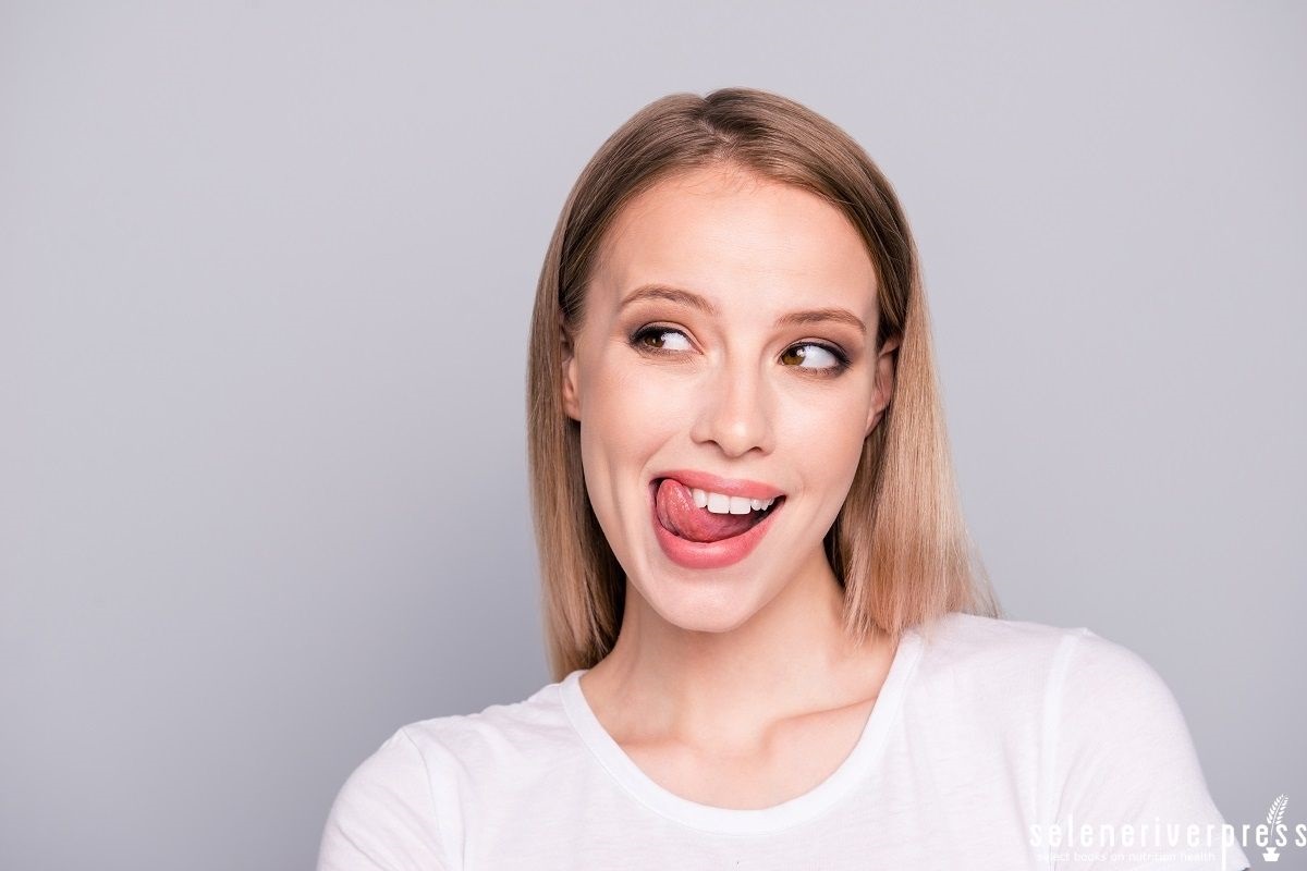 Good to Know: Observational Signs Luscious Lips—Cracks in the Corner of ...